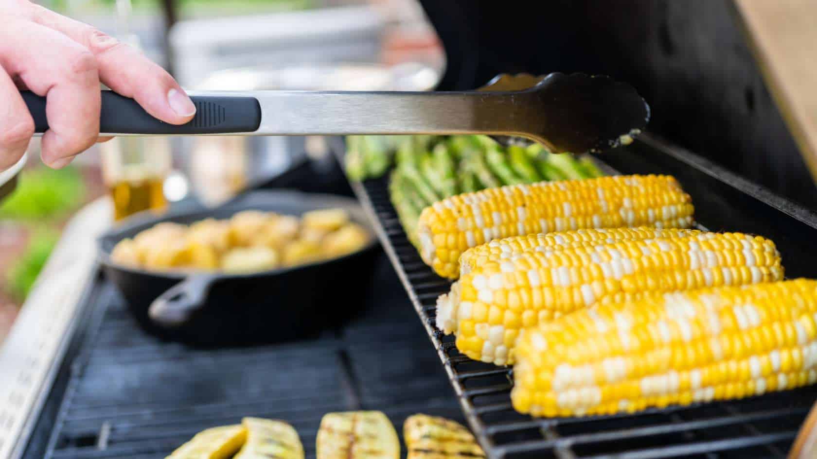 Grill Cleaning Tips and Maintenance | Clean Bee Home Services